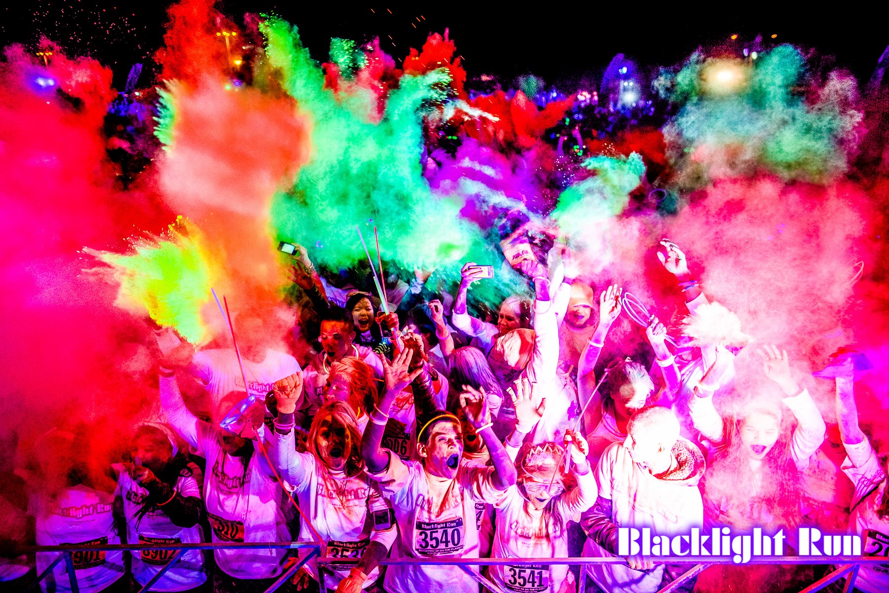 Blacklight Run – The Ultimate Glow 5K Experience