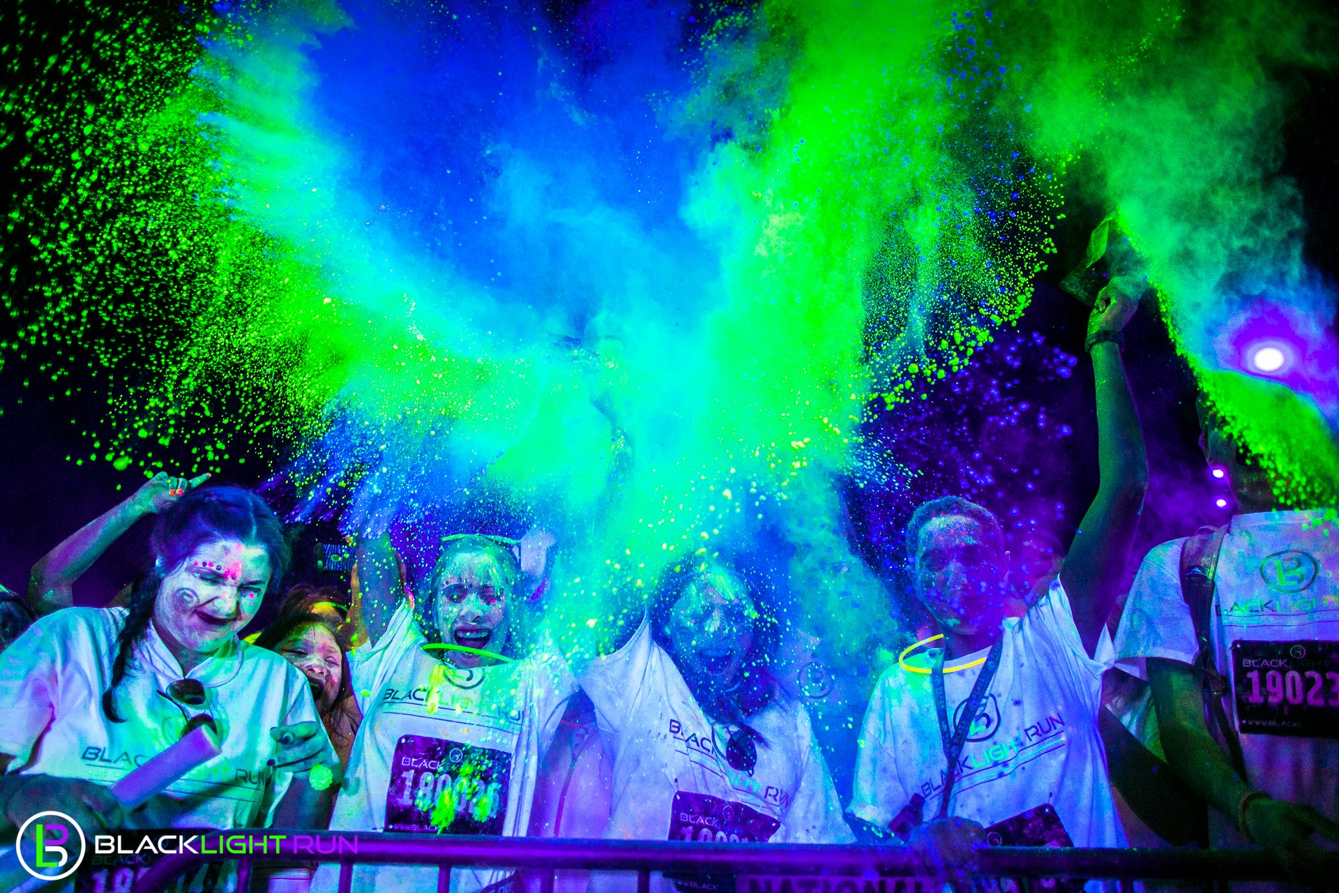 Blacklight Run – The Ultimate Glow 5K Experience