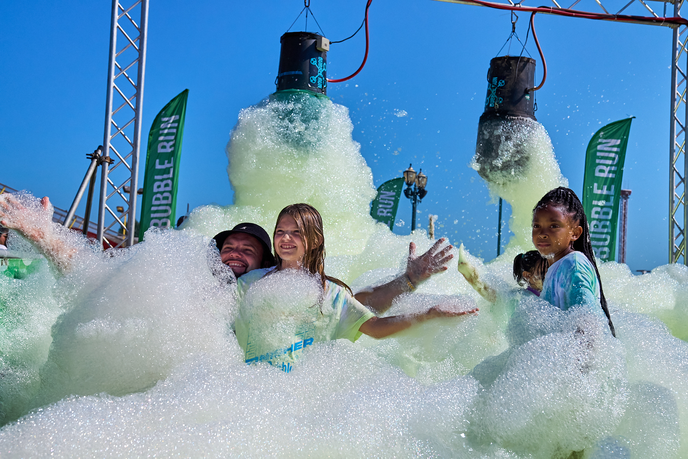 Blacklight Run – The Ultimate Glow 5K Experience